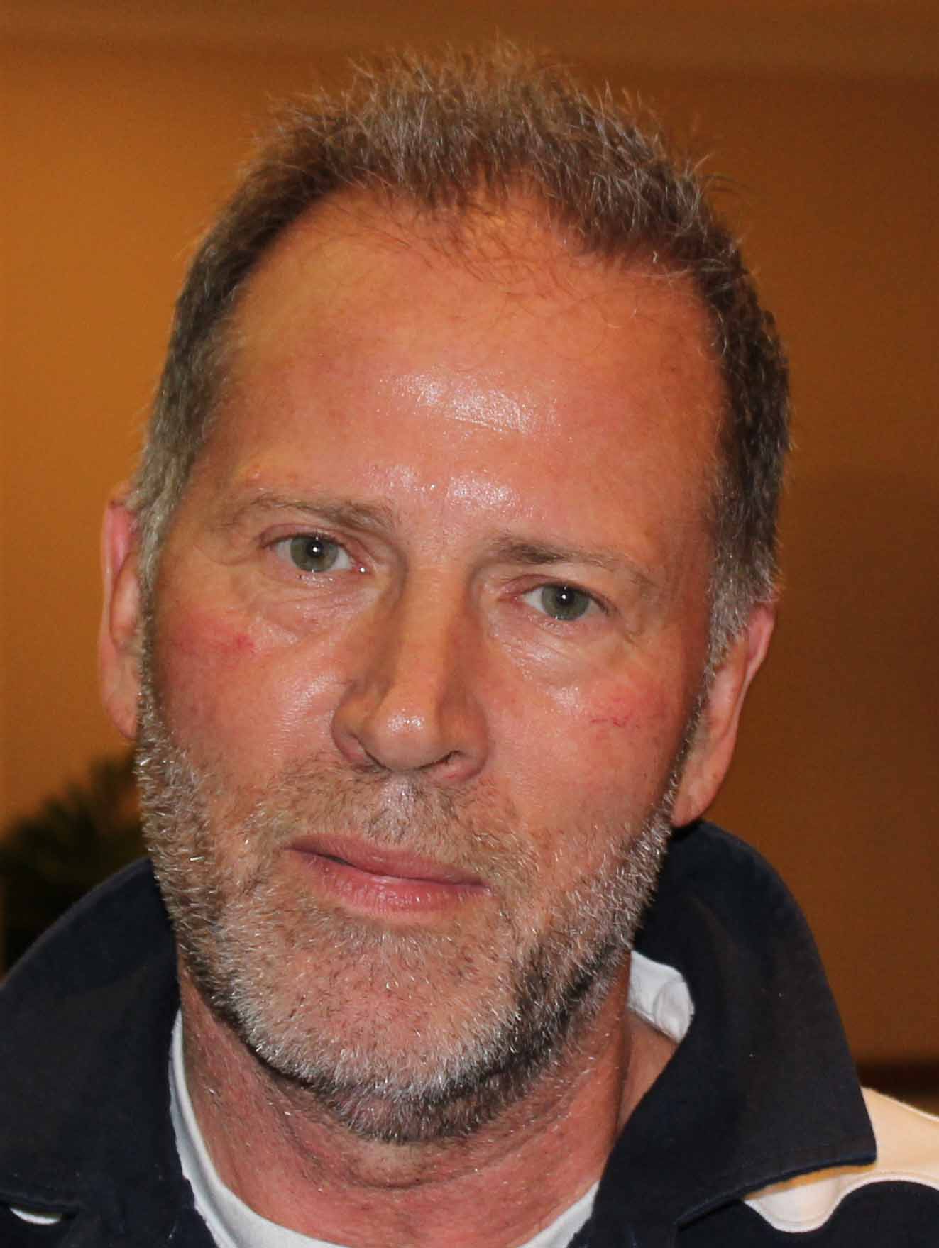 Simon Hinge attains Emerald Grand Master – Victorian Bridge Association